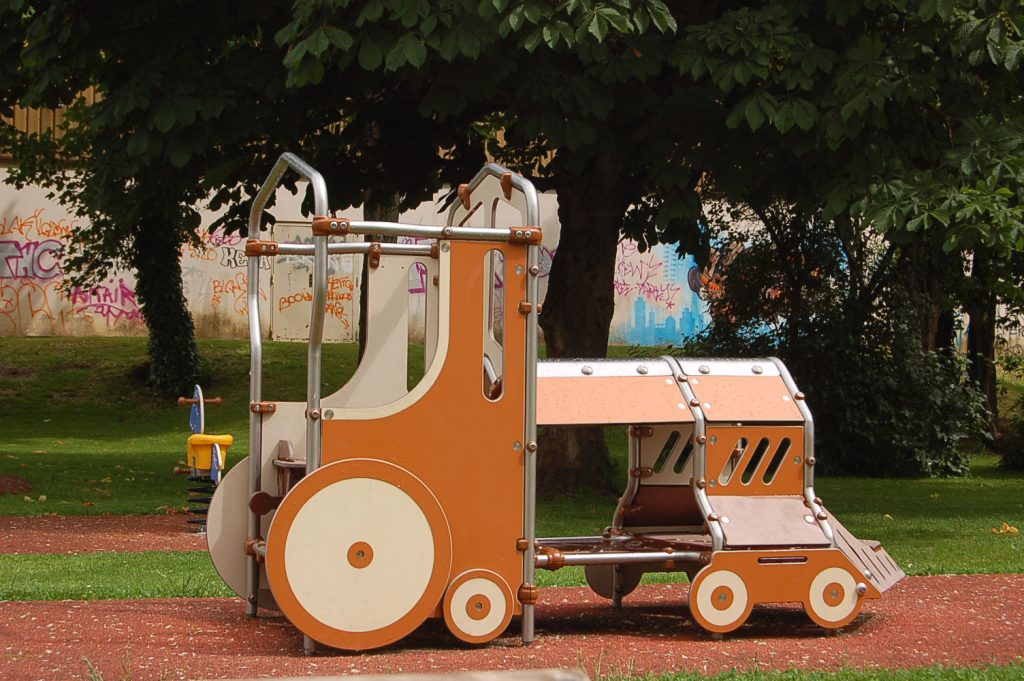 La Locomotive - Husson International