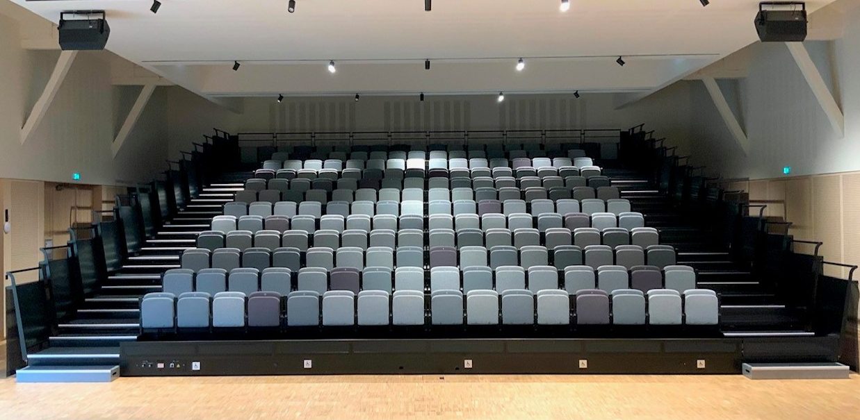 Construction of stands: Isle sur le Doubs - Husson International